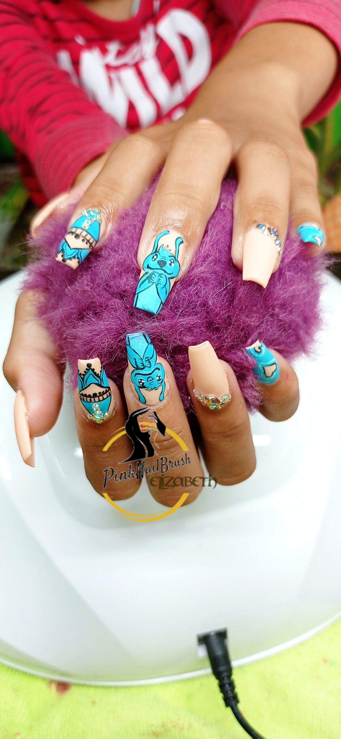 La Micropintura en este 2025 - Pink Nail Brush